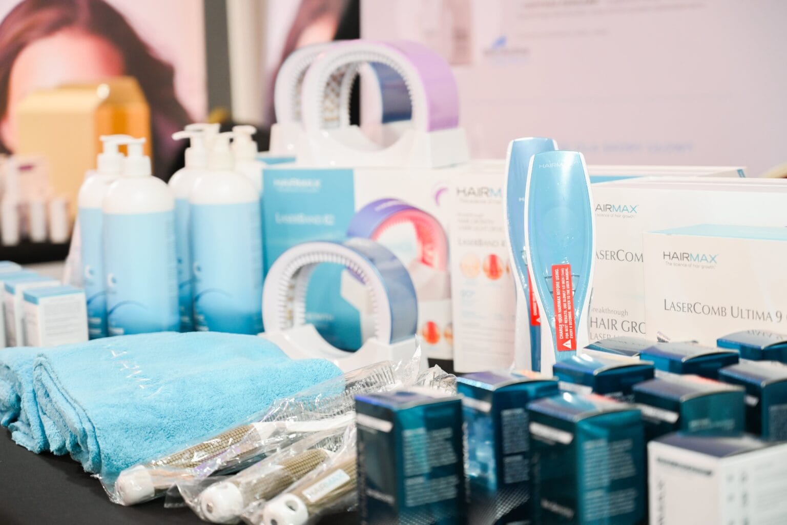 Hairmax — urządzenia laserowe i preparaty na porost włosów.